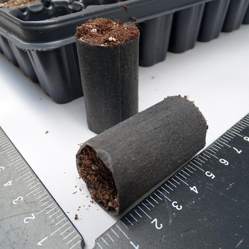 Kit plateau et mottes Fertiss 3 x 5 cm de Fertil : plateau de 104 ...